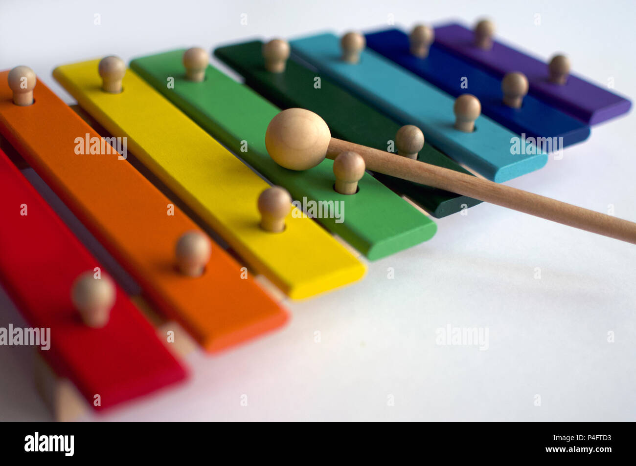 Wooden xylophone hi-res stock photography and images - Alamy