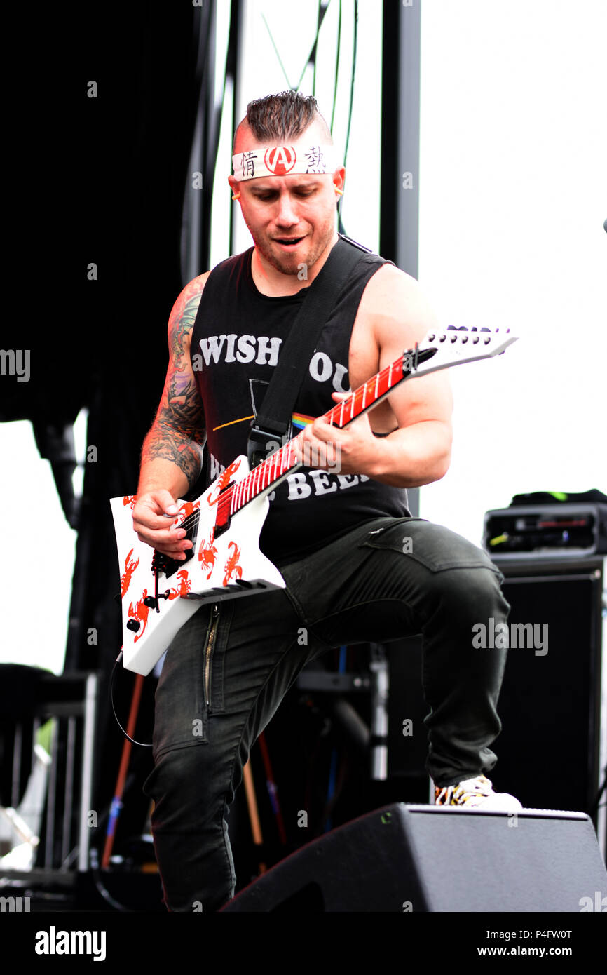 Brandon saller drums hi-res stock photography and images - Alamy