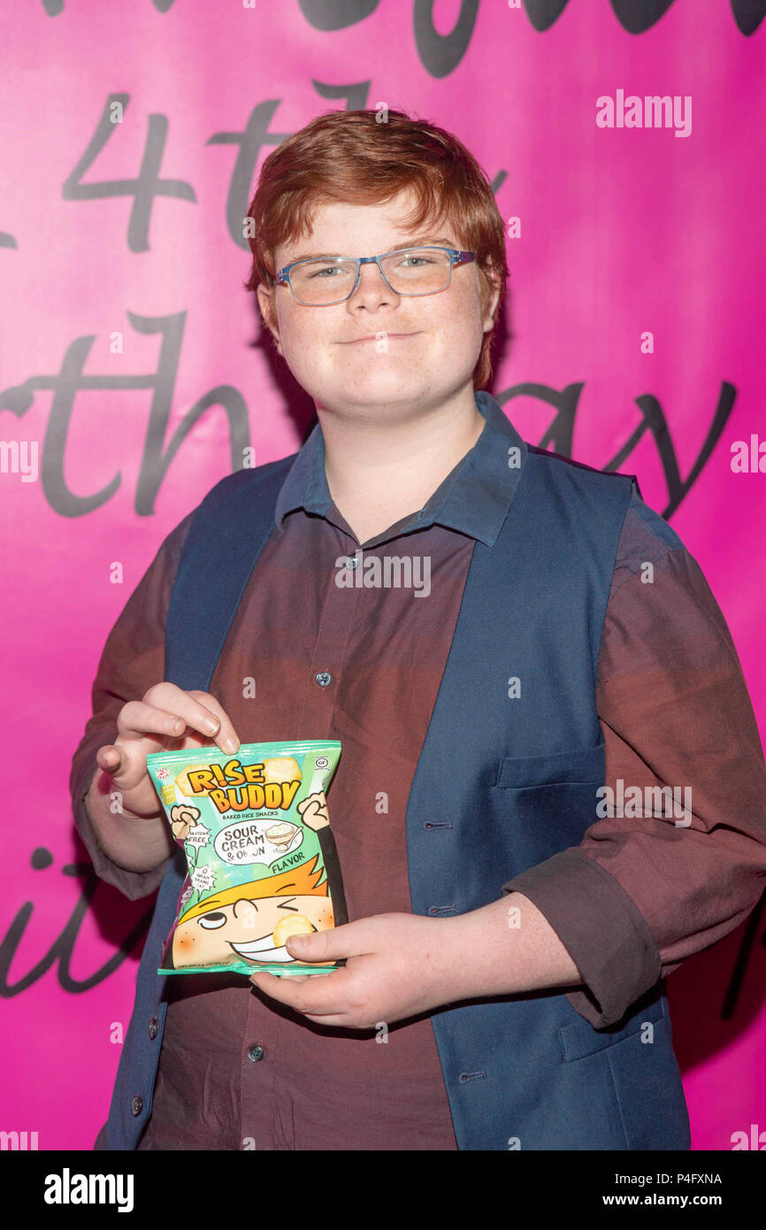 Grayson Kilpatrick attends Jillian Estell's Red Carpet Birthday Party ...