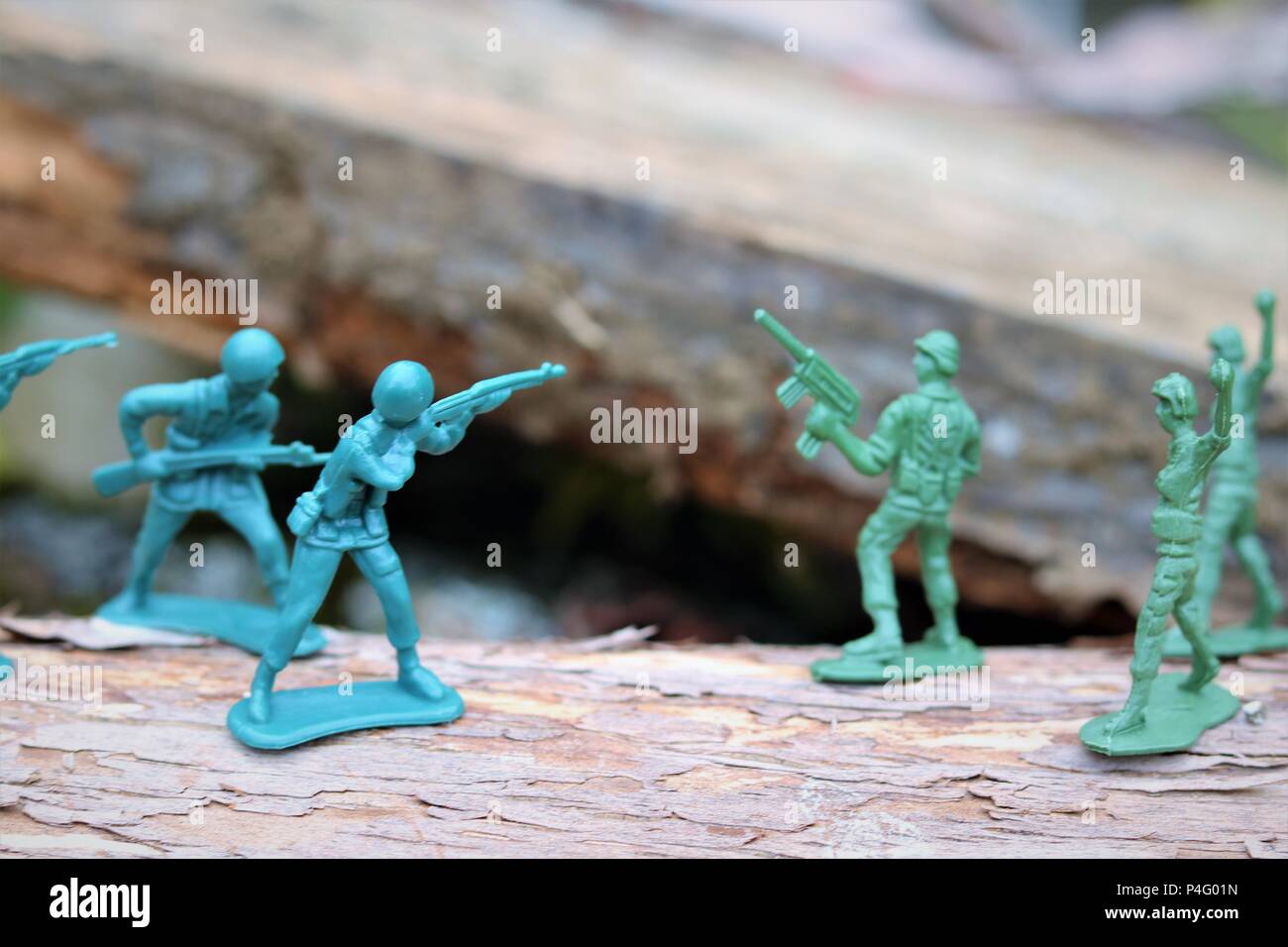 Toy soldiers battle hi-res stock photography and images - Alamy