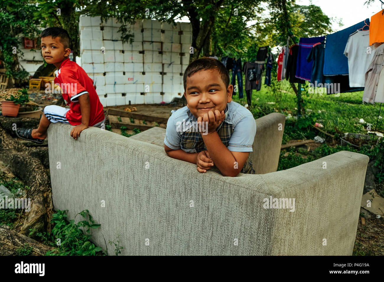 Myanmar photo children hi-res stock photography and images - Alamy