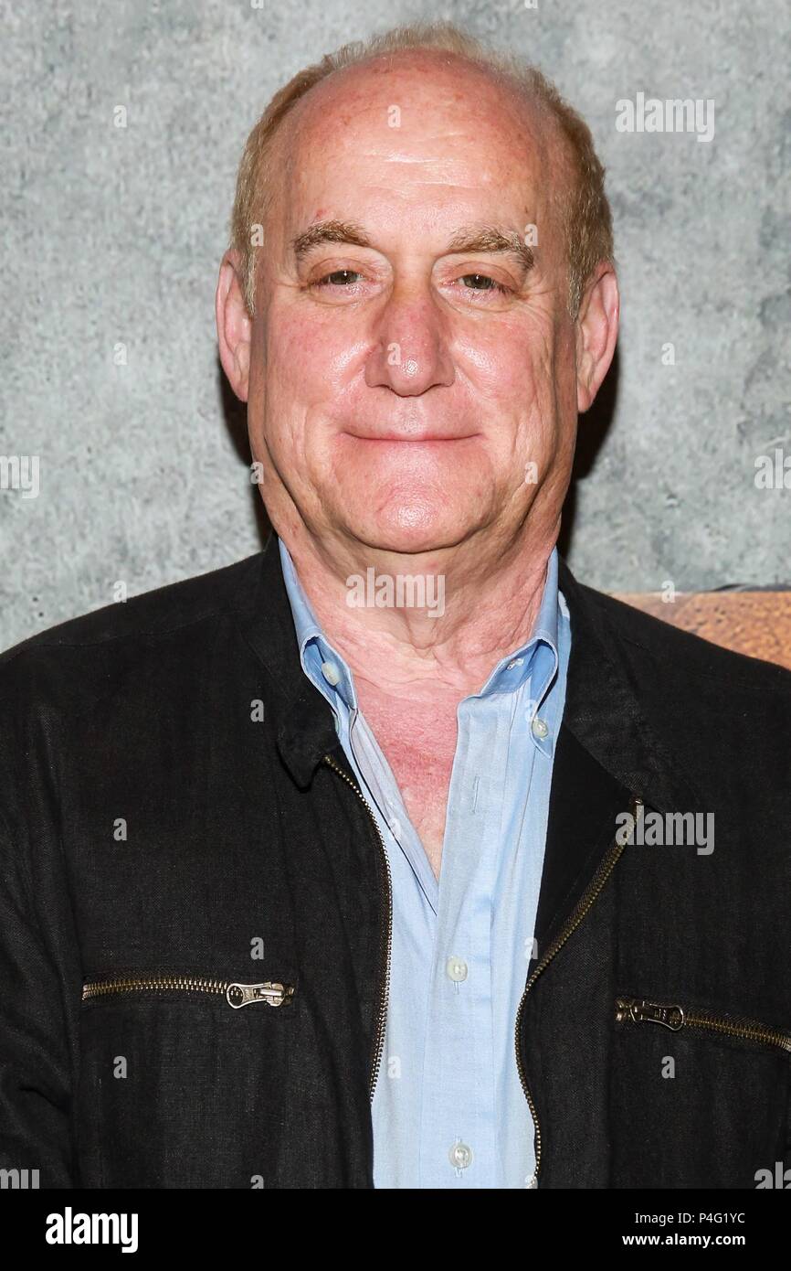 Jeff loeb hi-res stock photography and images - Alamy