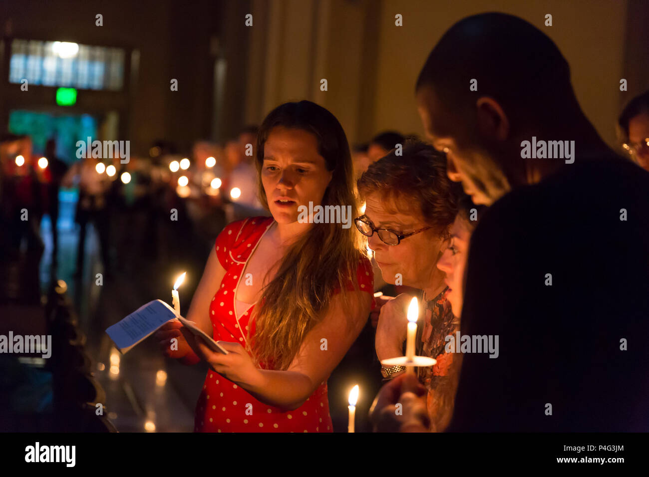 Female priest u s hi-res stock photography and images - Alamy