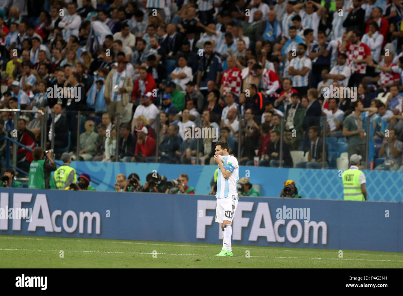 Lionel messi alone hi-res stock photography and images - Alamy