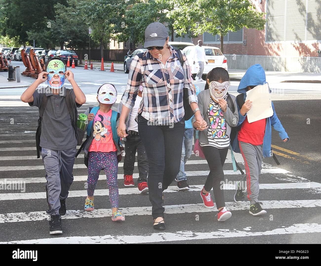 Detained children us border hi-res stock photography and images - Alamy