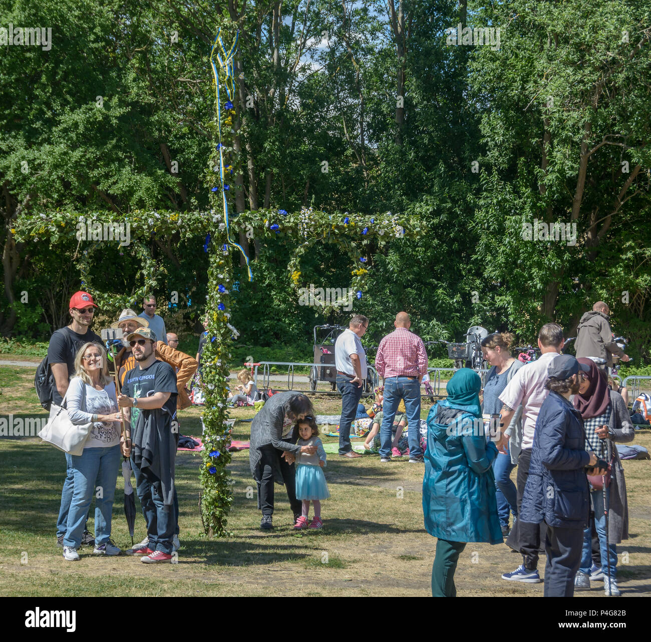 Midsummer sweden 2018 hi-res stock photography and images - Alamy