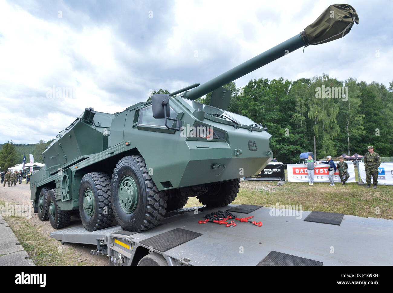 M2 howitzer hi-res stock photography and images - Alamy