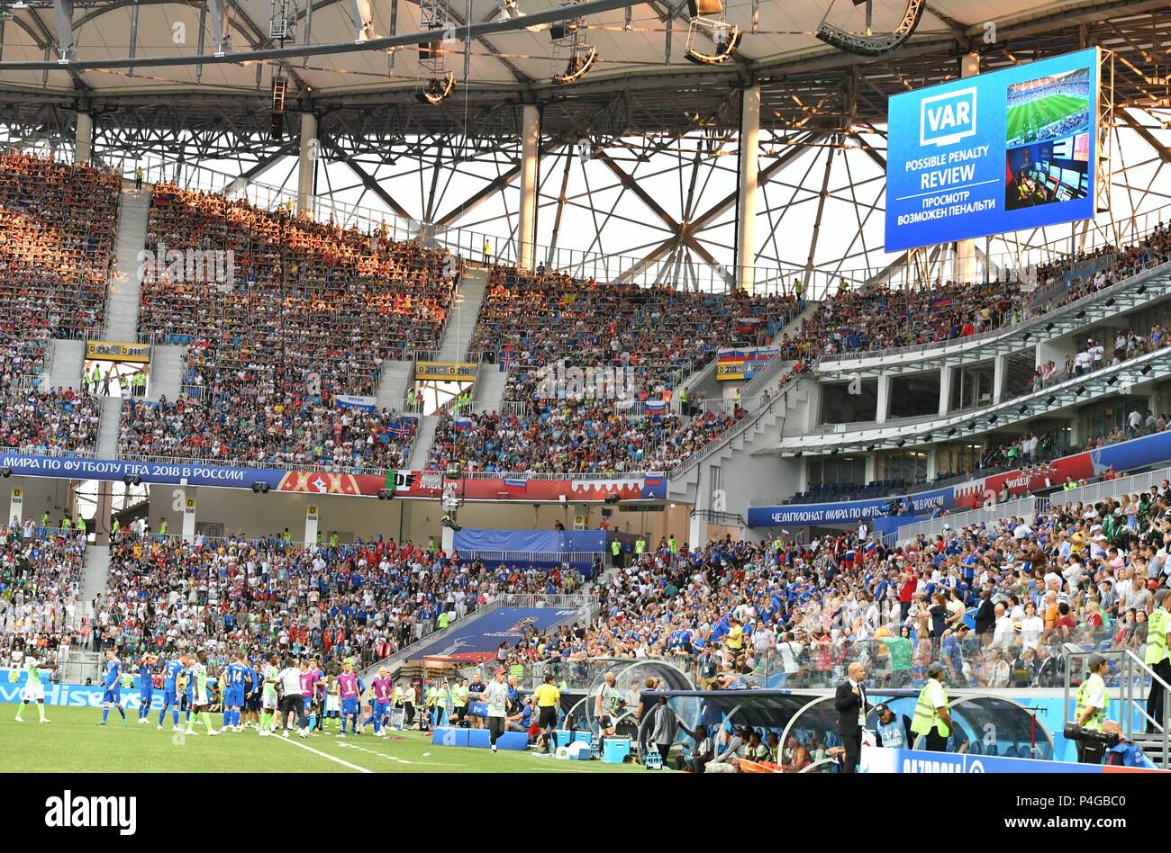 Var screen referee hi-res stock photography and images - Alamy