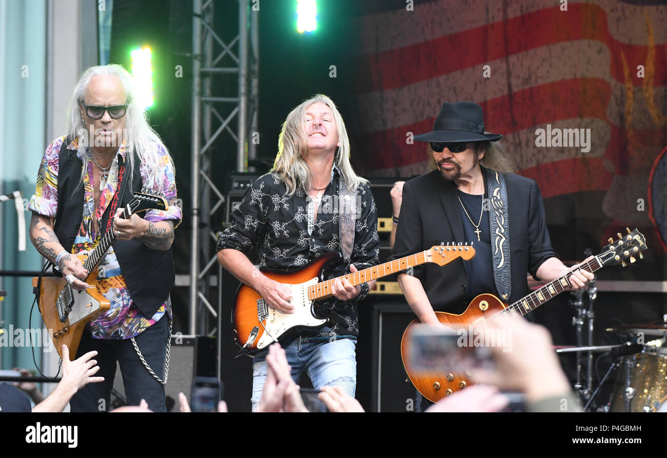 New York, NY, USA. 21st June, 2018. Mark "Sparky” Matejka, Rickey ...