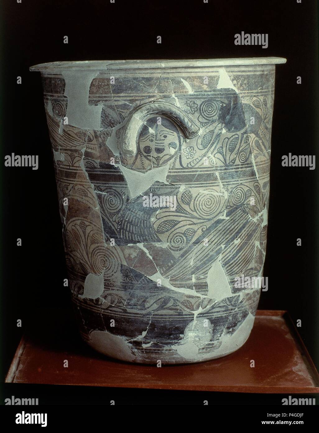 Great kalathos hi-res stock photography and images - Alamy