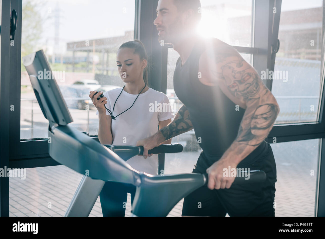 Running sportsman hi-res stock photography and images - Alamy