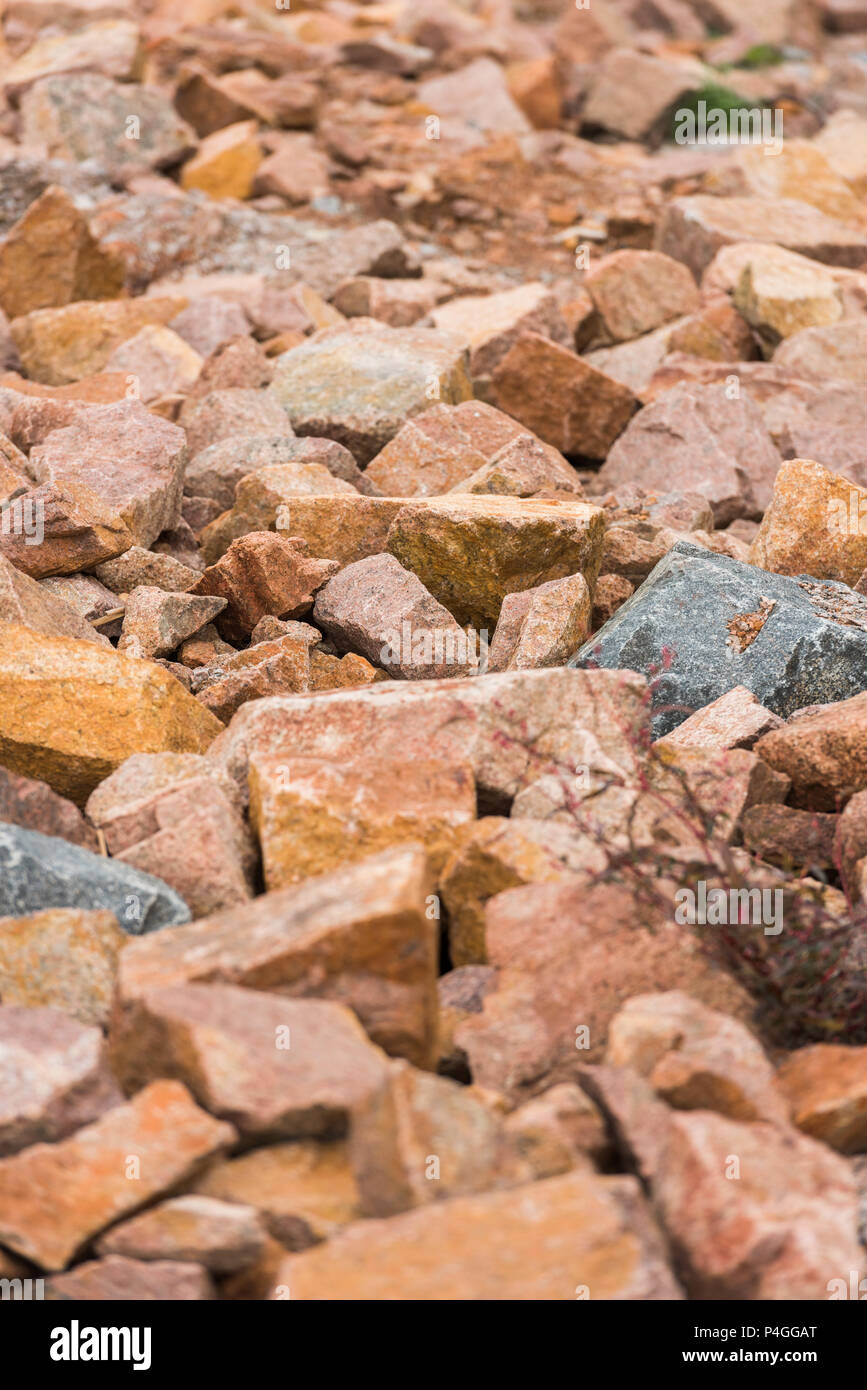 Red granite rocks hi-res stock photography and images - Alamy