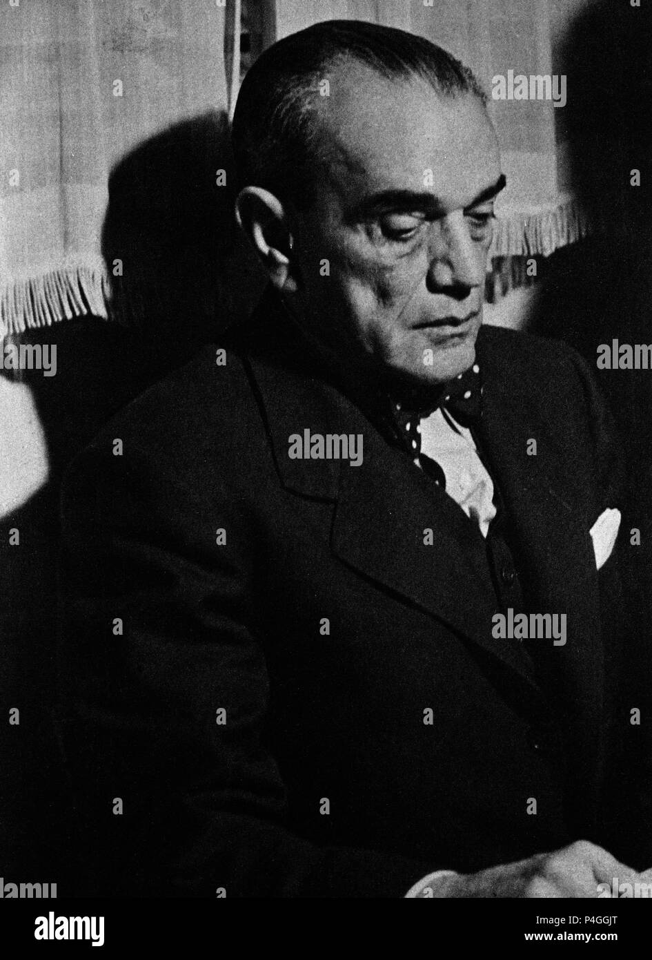 ADOLFO RUIZ CORTINES, PRESIDENTE DE MEXICO 1952/1958. Location ...