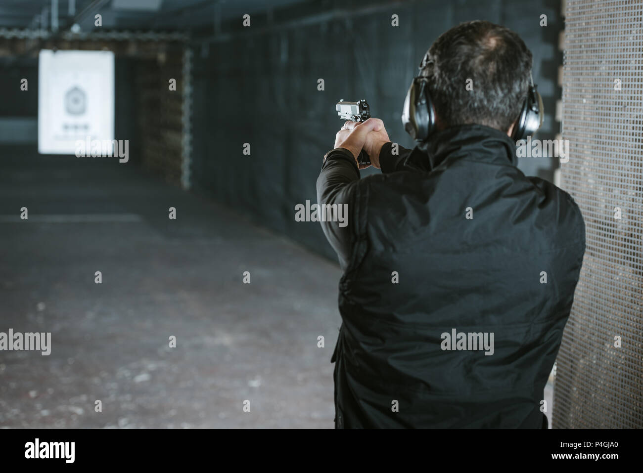 Man aiming gun hi-res stock photography and images - Alamy