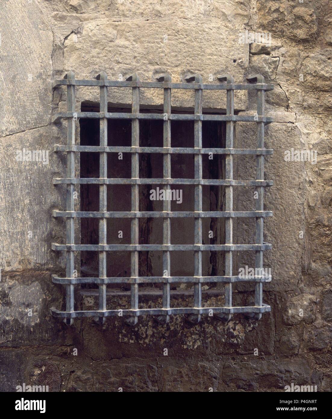 REJA EN UNA VENTANA. Location: EXTERIOR, SOS DEL REY CATOLICO ...