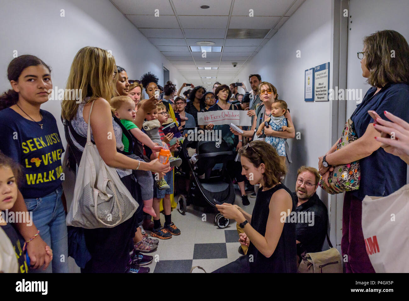 Drew decker hi-res stock photography and images - Alamy