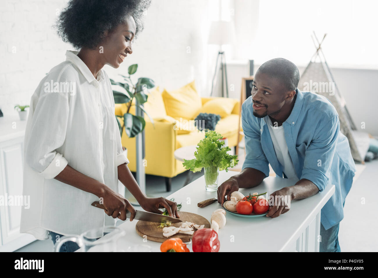 Wife cooking hi-res stock photography and images - Alamy