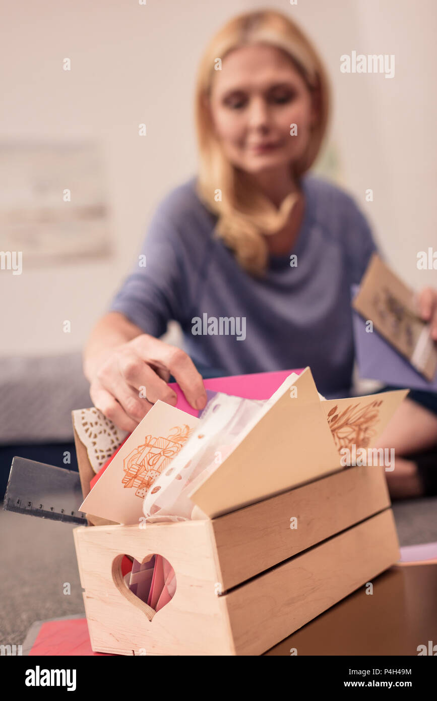 Woman scrapbooking hi-res stock photography and images - Alamy