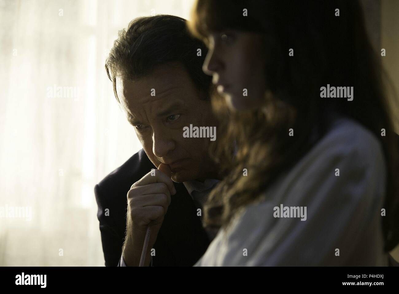 Tom hanks film still 2016 hi-res stock photography and images - Alamy