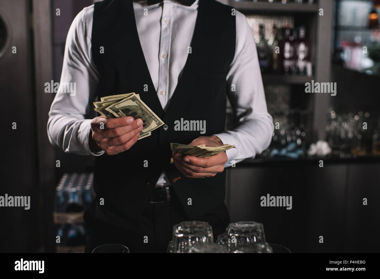 Counting tips hi-res stock photography and images - Alamy