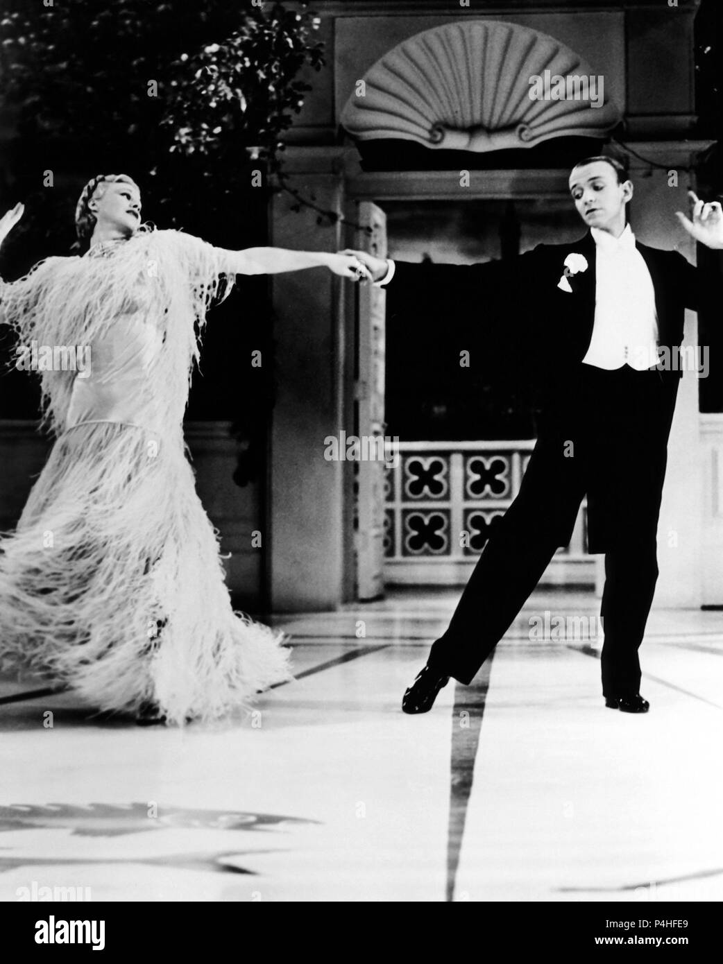 Fred astaire and ginger rogers top hat hi-res stock photography and ...