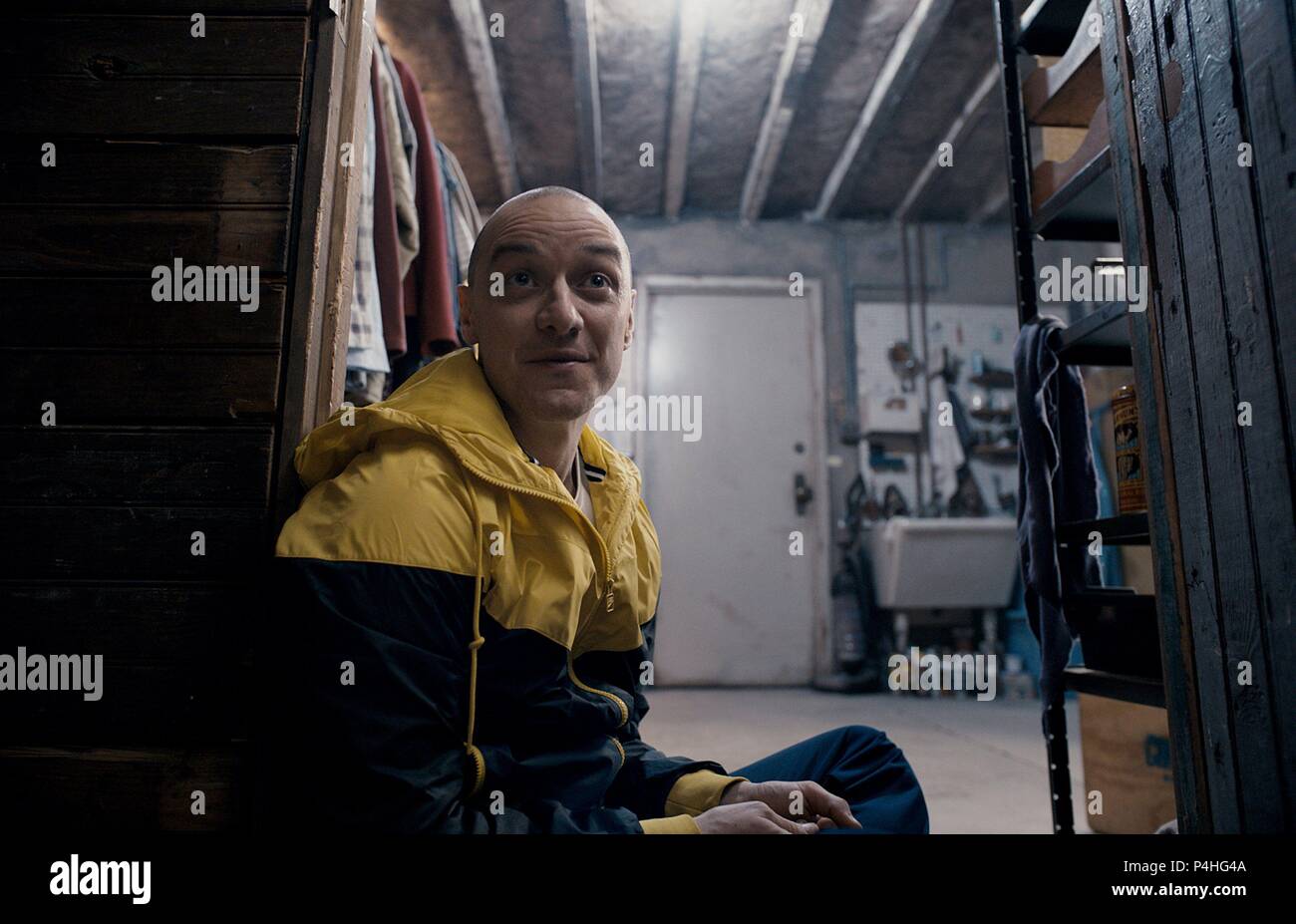 Original Film Title: SPLIT. English Title: SPLIT. Film Director: M ...