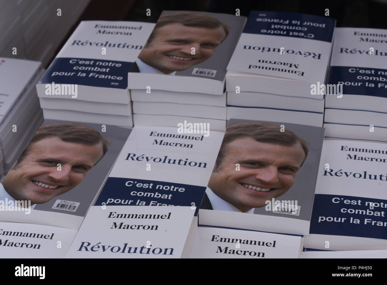 Vente de livre hi-res stock photography and images - Alamy