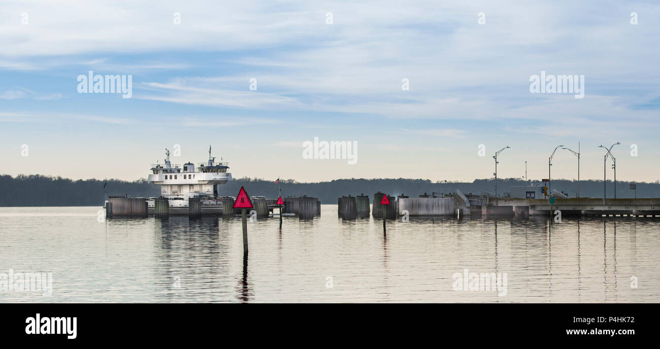 Landing at jamestown hi-res stock photography and images - Alamy