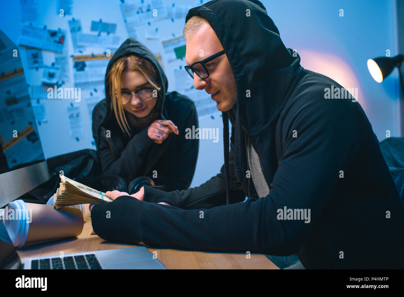 Digital cash theft hi-res stock photography and images - Alamy
