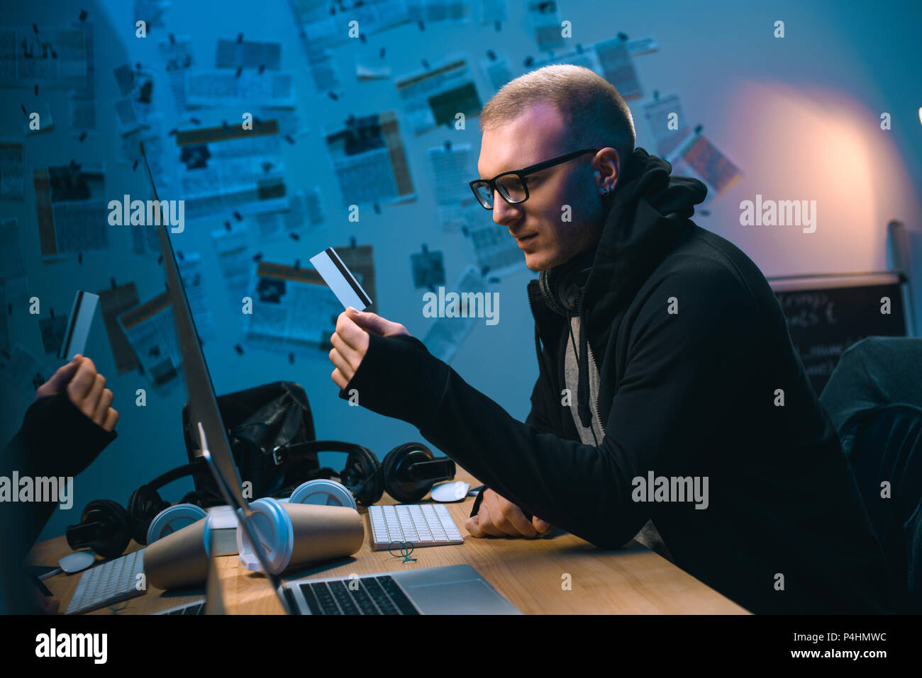 Stolen credit card hi-res stock photography and images - Alamy