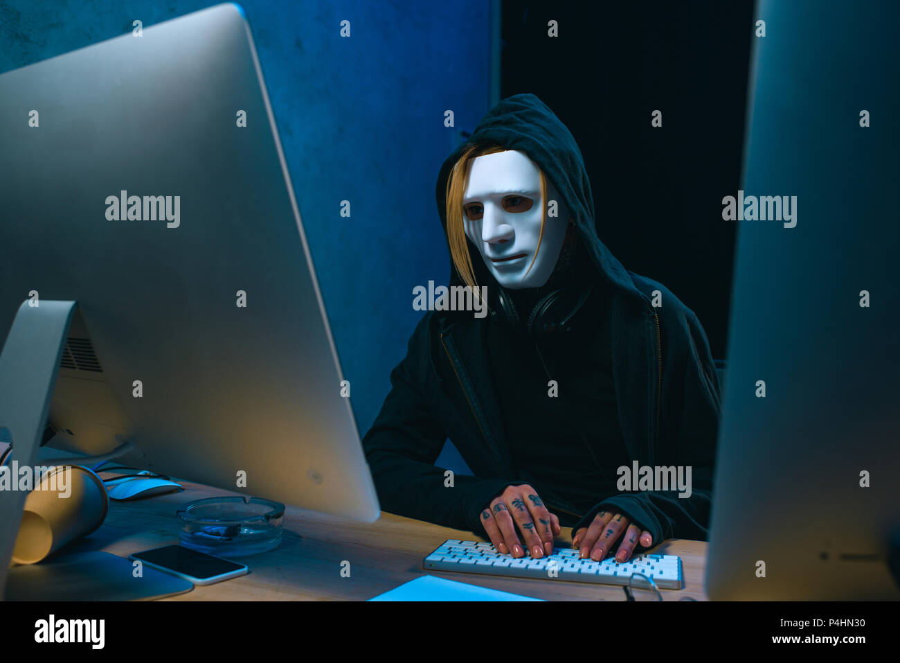 Masked female hi-res stock photography and images - Alamy