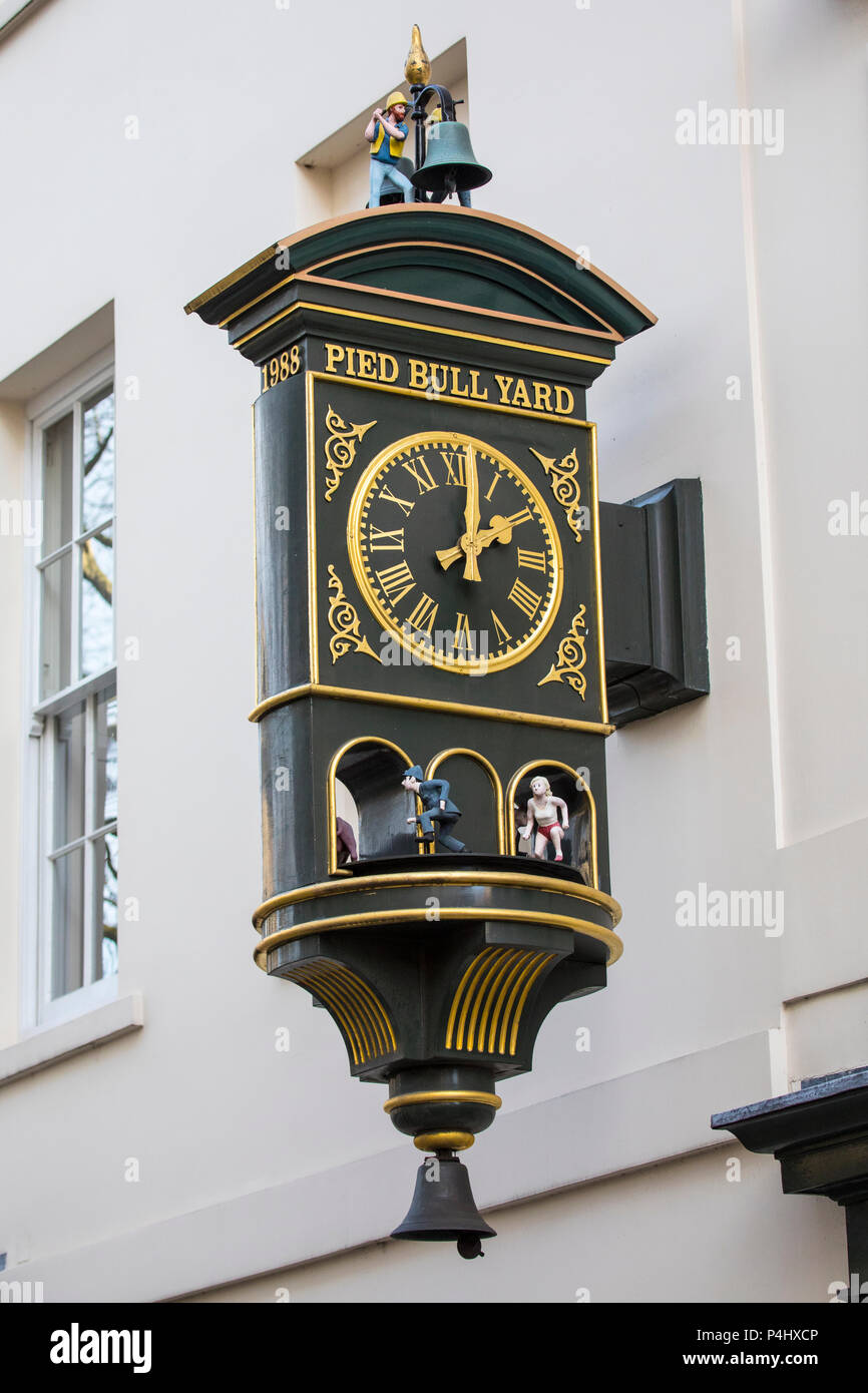 Truckles of pied bull yard london hi-res stock photography and images ...