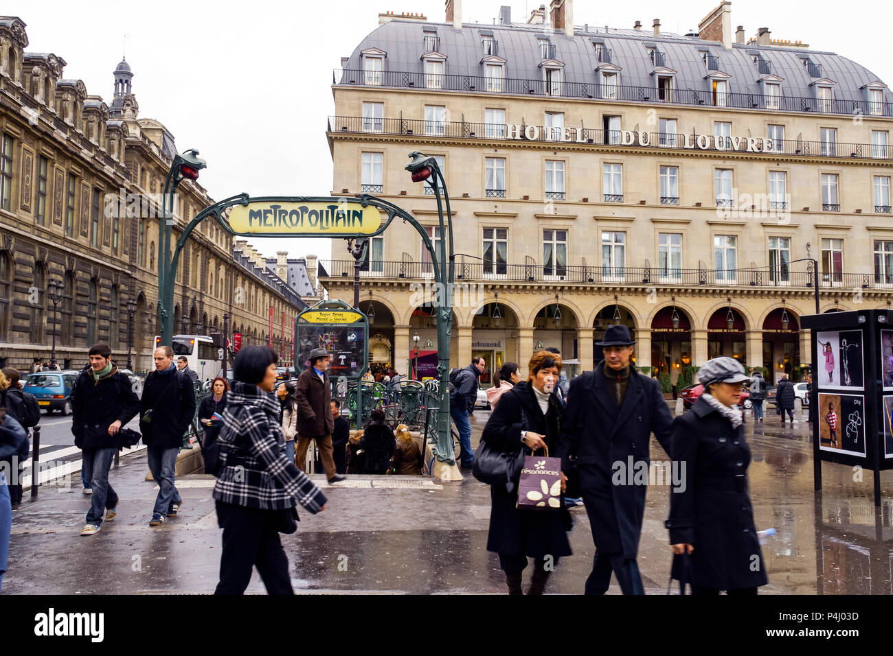 Metropolitain. París. Francia Stock Photo - Alamy