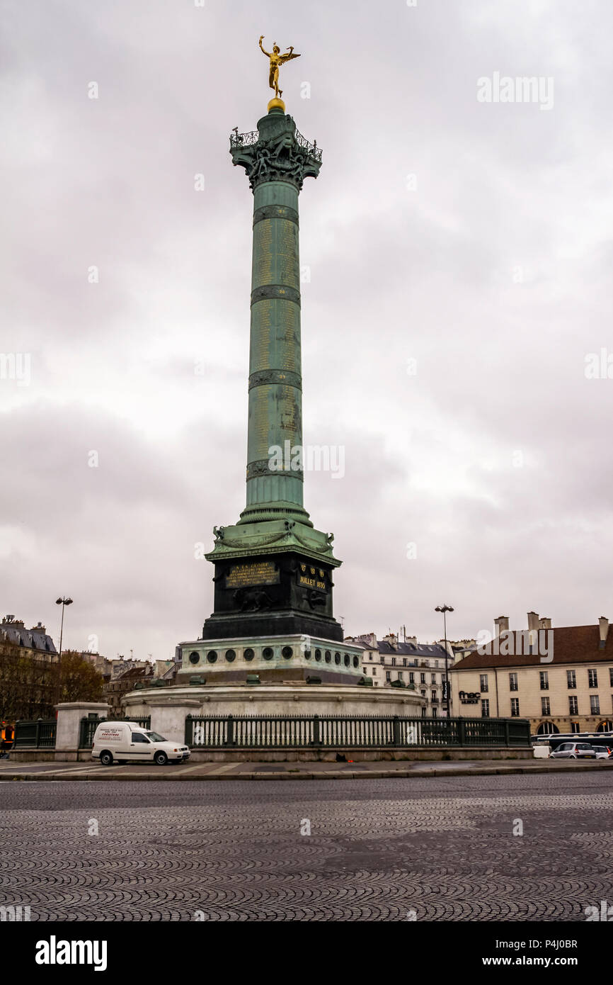 Columna vendome hi-res stock photography and images - Alamy