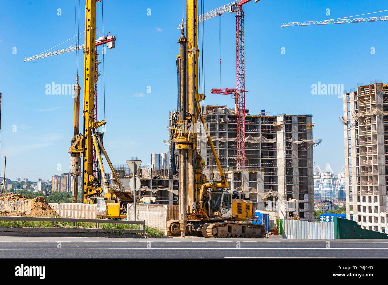 Construction site, side view Stock Photo - Alamy