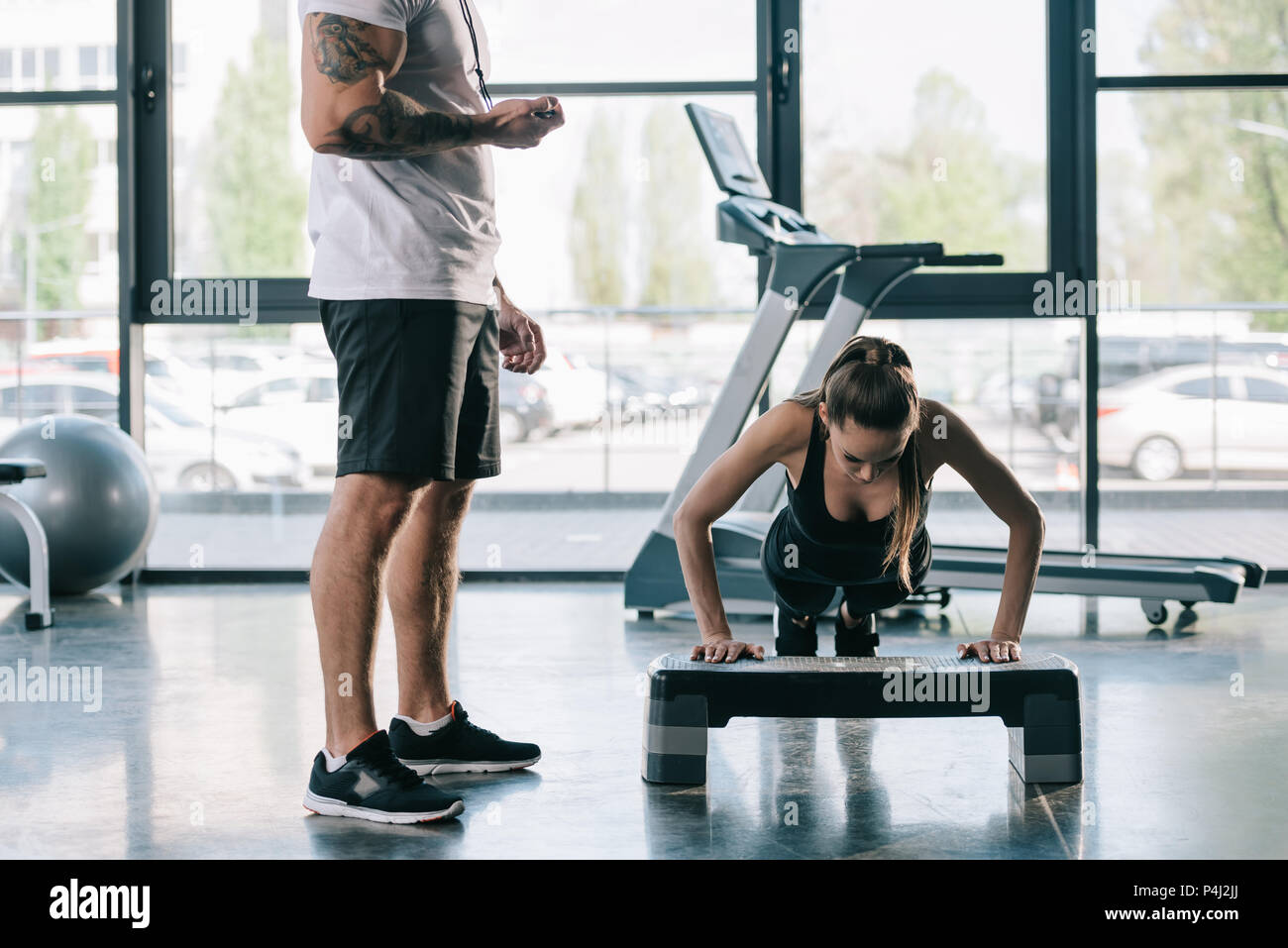 Push ups timer woman hi-res stock photography and images - Alamy