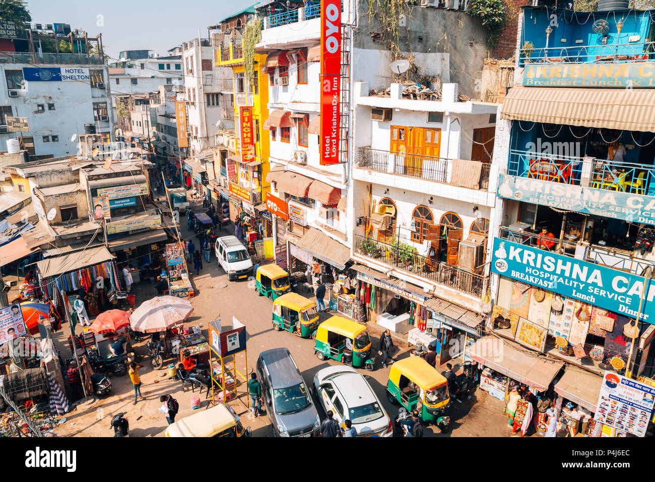 Delhi, India - November 25, 2017 : Paharganj Main Bazaar market street ...