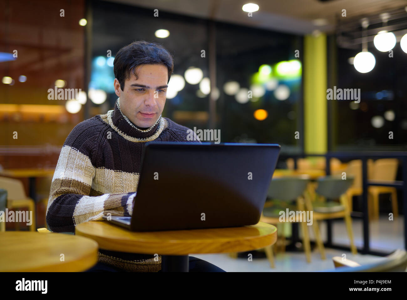 Man cafe laptop hi-res stock photography and images - Alamy