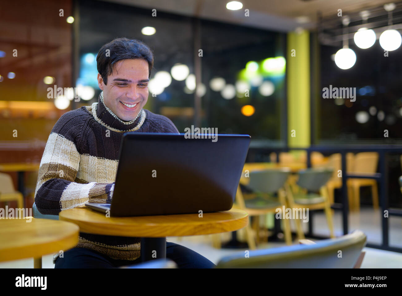 Laptop computer coffee hi-res stock photography and images - Alamy