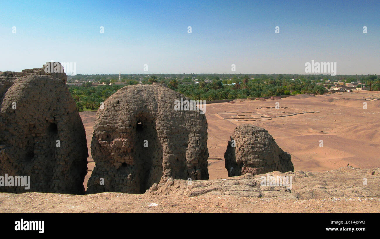 Kerma deffufa sudan kush nubia hi-res stock photography and images - Alamy