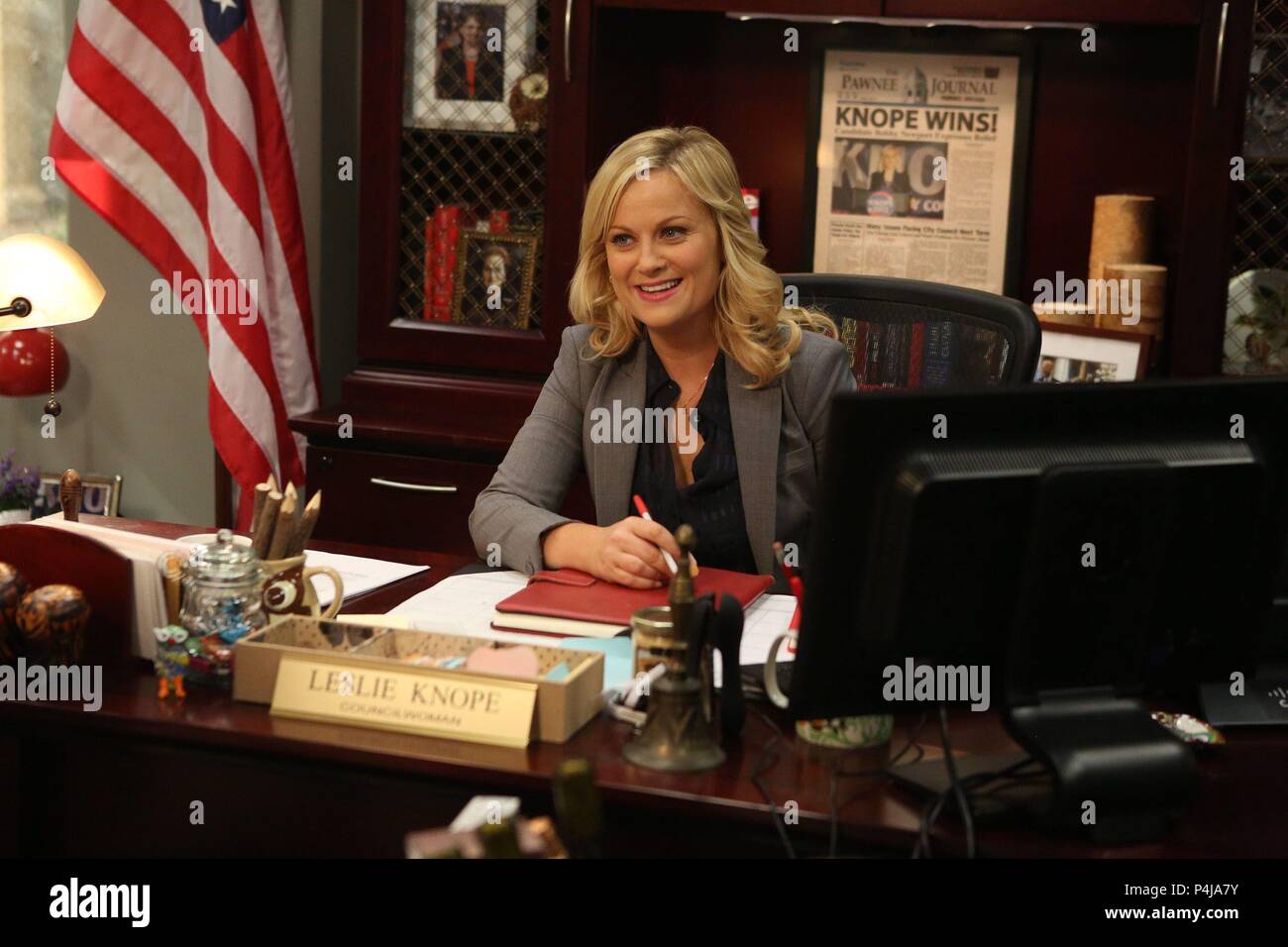 Michael schur the office hi-res stock photography and images - Alamy