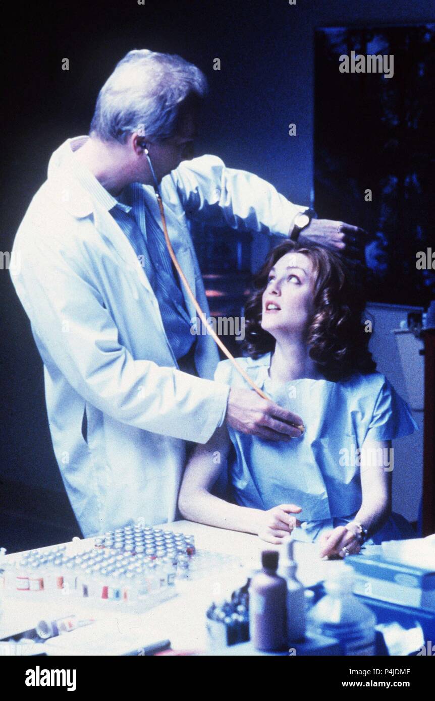 Julianne Moore Safe