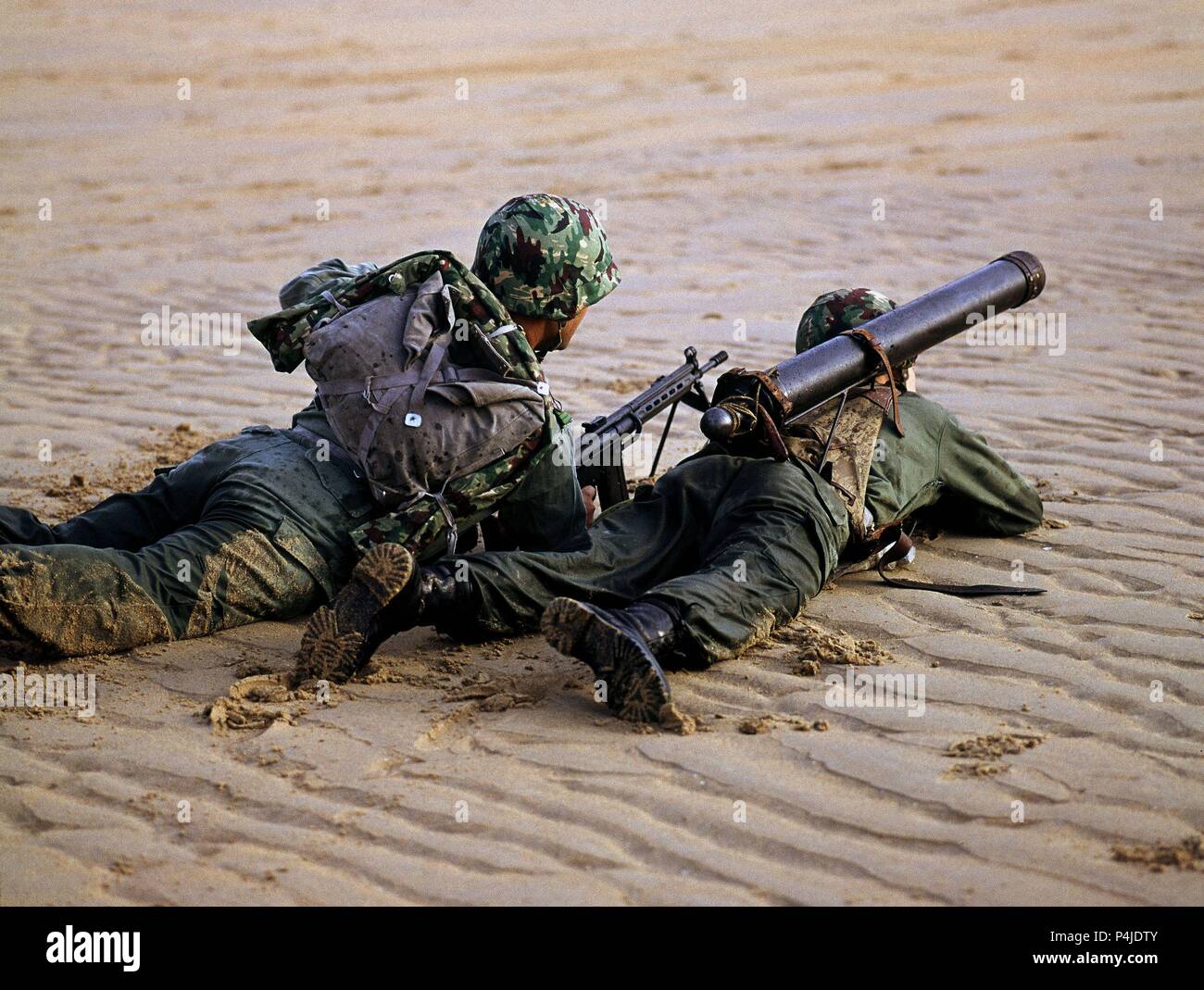 Soldados de la marina hi-res stock photography and images - Alamy
