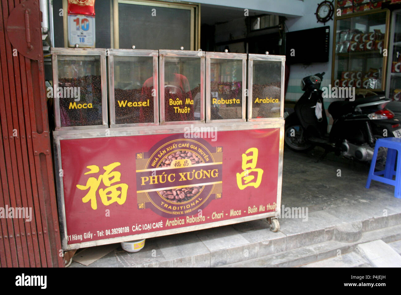Vietnamese coffee hanoi hi-res stock photography and images - Alamy