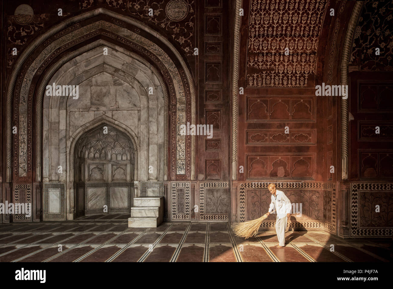 Taj gates hi-res stock photography and images - Alamy