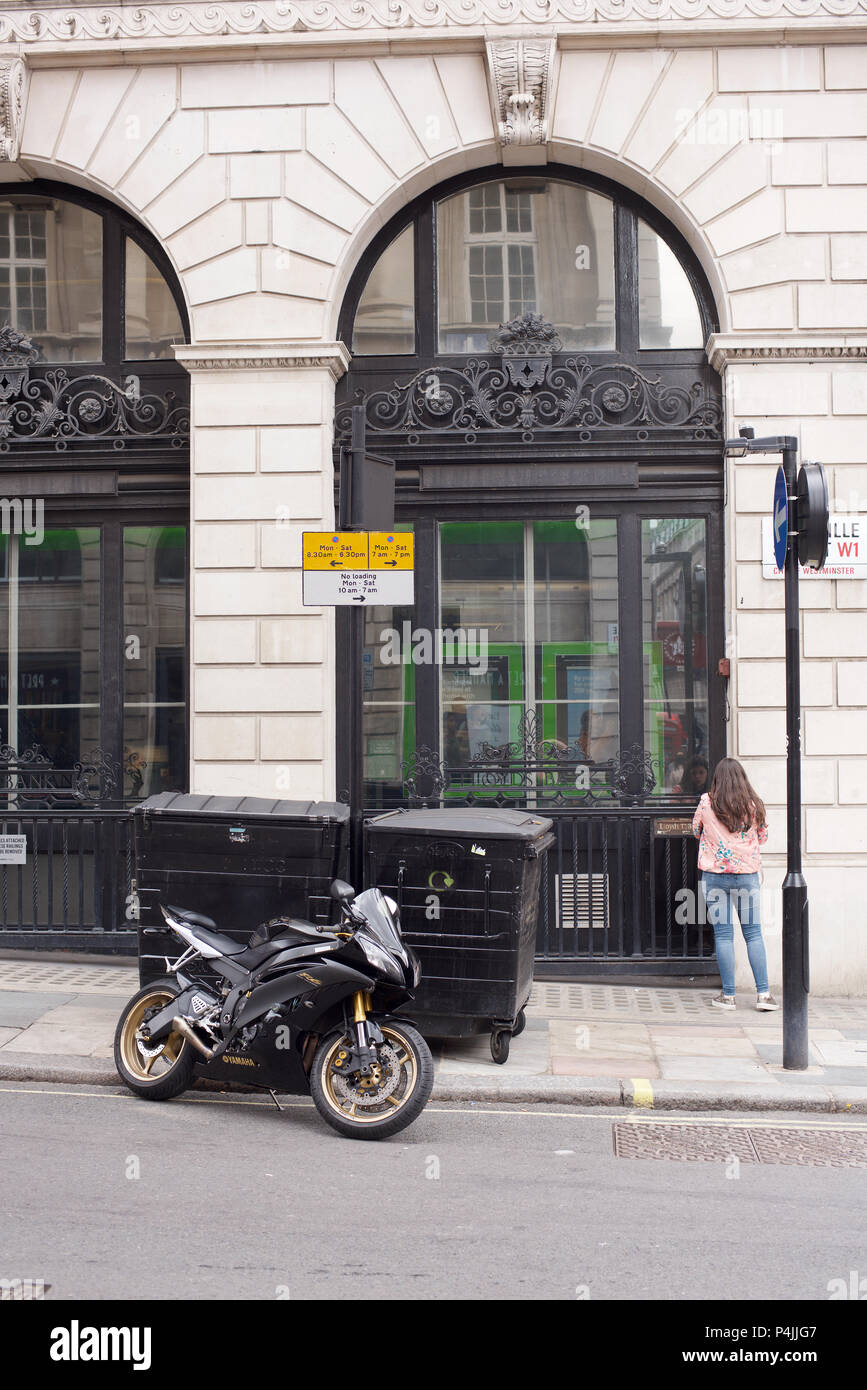 Yamaha r6 hi-res stock photography and images - Alamy