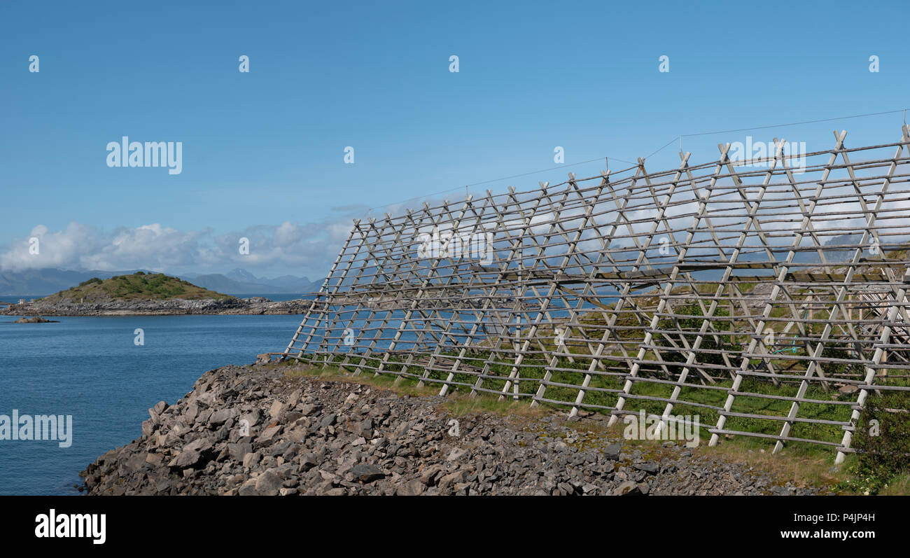 Empty fish racks hi-res stock photography and images - Alamy