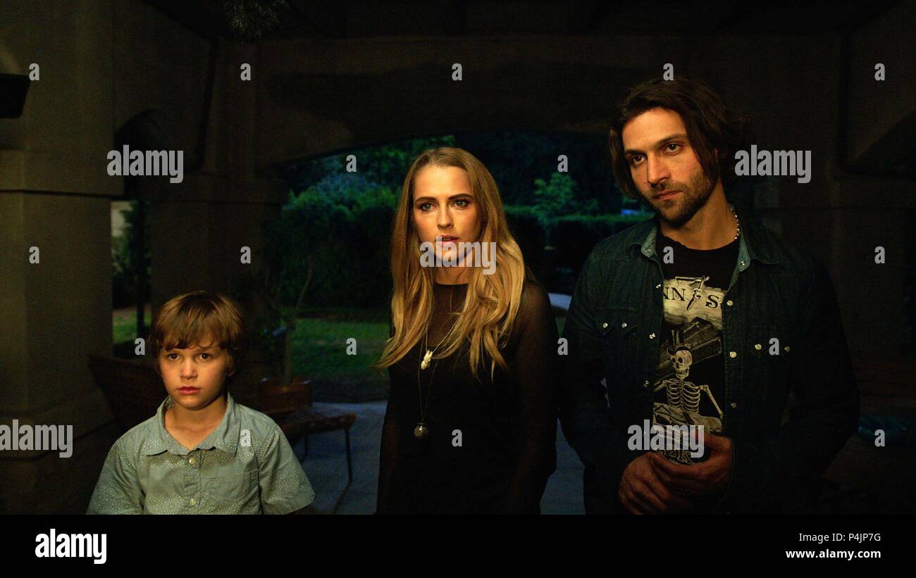 Original Film Title: LIGHTS OUT. English Title: LIGHTS OUT. Film ...