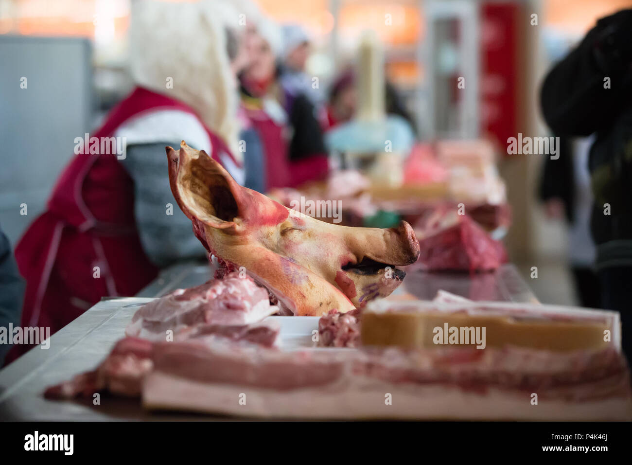 Pig head fresh pork organic hi-res stock photography and images - Alamy