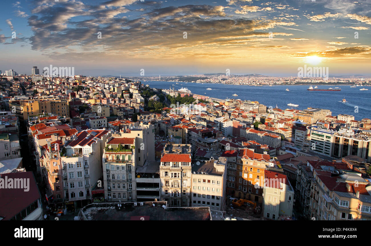 Istanbul skyline at sunset, Turkey Stock Photo - Alamy